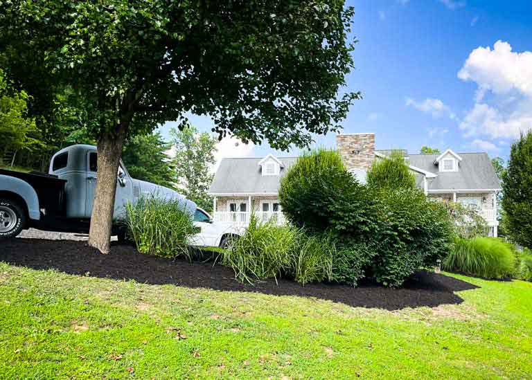 Why Hiring A Professional Landscaper Is Worth The Investment ... Why Hiring A Professional Landscaper Is Worth The Investment ...